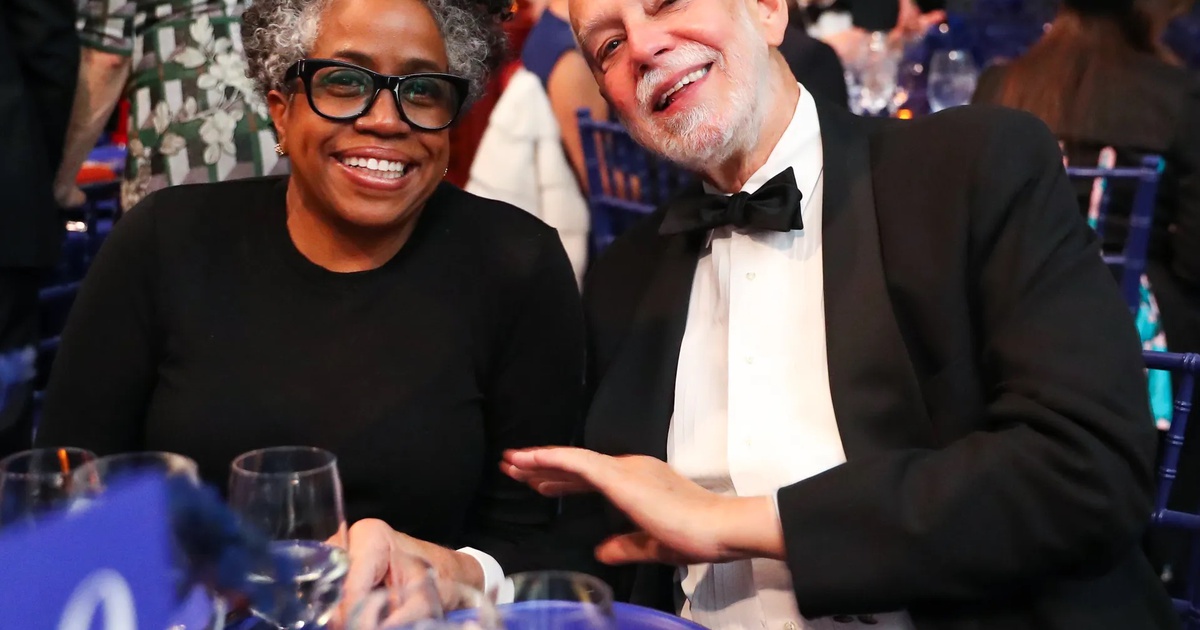 Dressed in Custom Dior, Lorde Gave a Rousing Performance at the ...